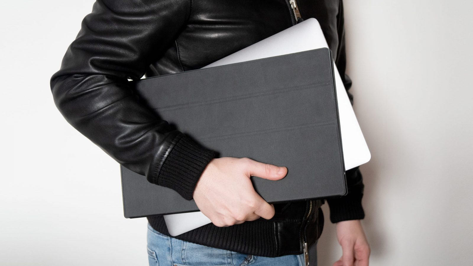 Lepow Portable Monitor – Product Review - Gareth David Studio Blog